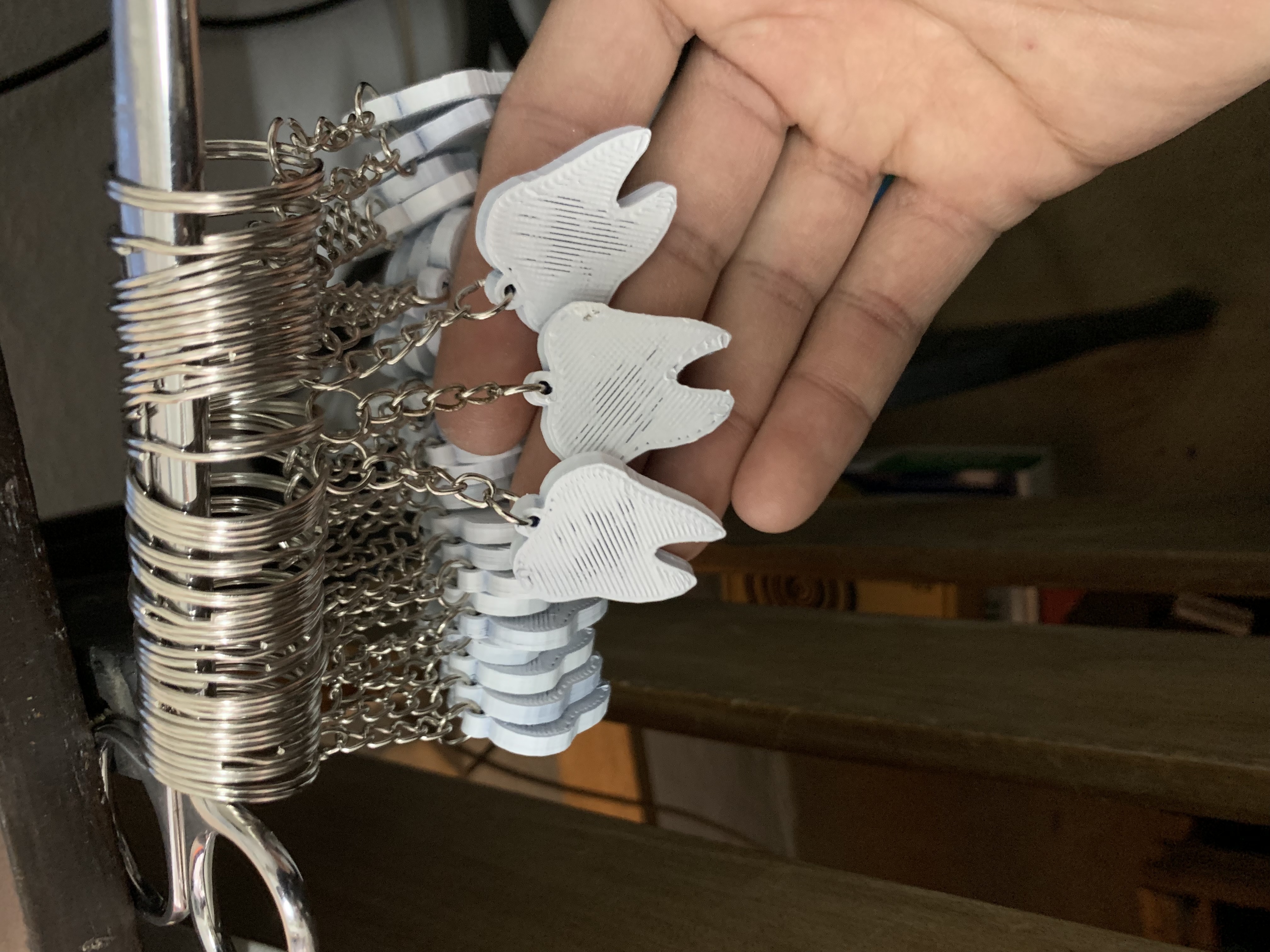 STL file Tooth keychain 🦷 ・3D print design to download・Cults